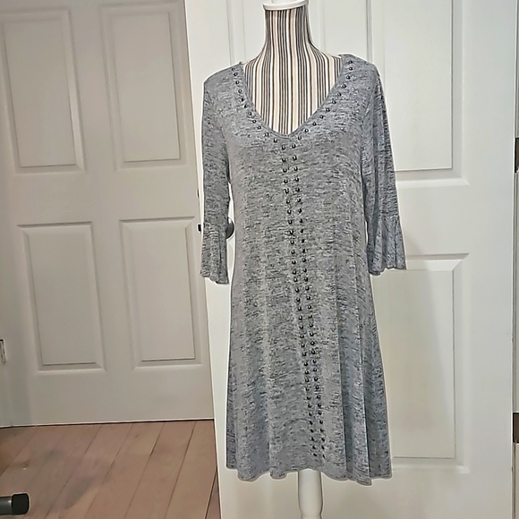 NAIF | Dresses | Naif Women Dress Size Pm Gray Flared Swing Trapezed ...